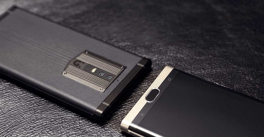 The Gionee M2017 smartphone has two 3,500mAh batteries in it - REVU ...