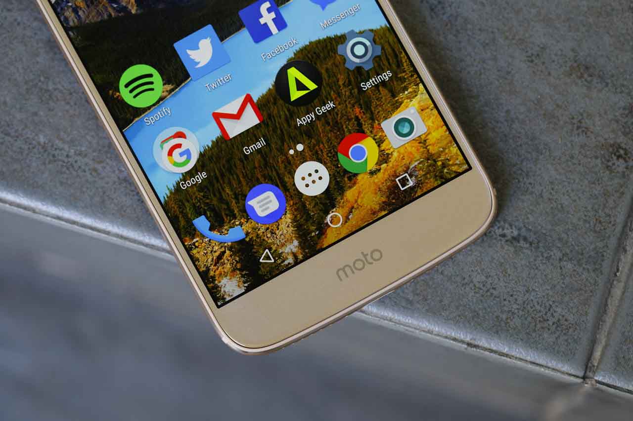 Moto M review: Mid-tier midranger — Revü Philippines