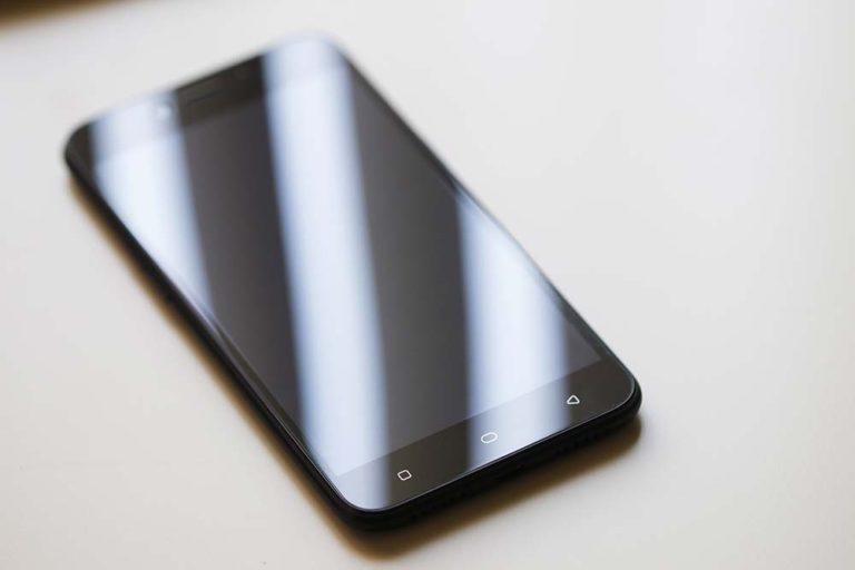 OPPO A71 review: A budget phone that doesn't feel or act like one ...