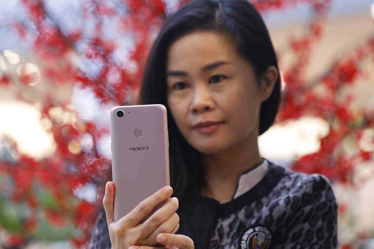 OPPO F5 review: An all-improved selfie expert - revü