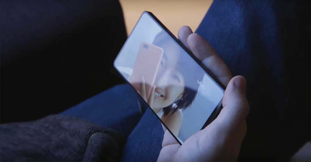 Vivo APEX concept phone delivers on 'no bezels' promise - revü