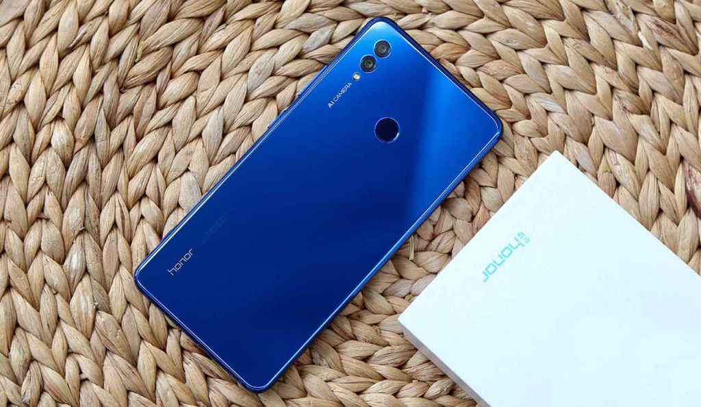 Honor Note 10 is a giant phone with CPU, GPU Turbo - revü
