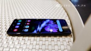 Watch: Samsung Galaxy Z Flip clamshell foldable hands-on - REVU Philippines